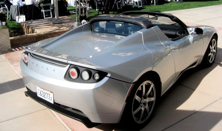 Así es el coche autónomo de Tesla Motors