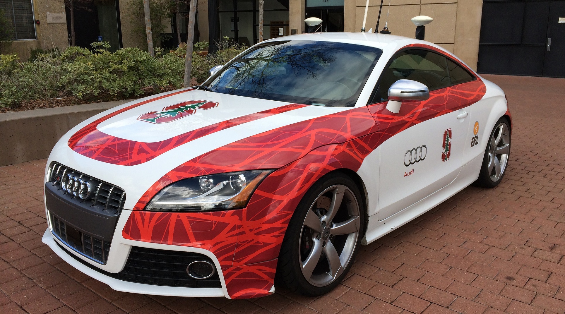 Shelley, el coche autónomo de Stanford que pasa de los 180 km/h