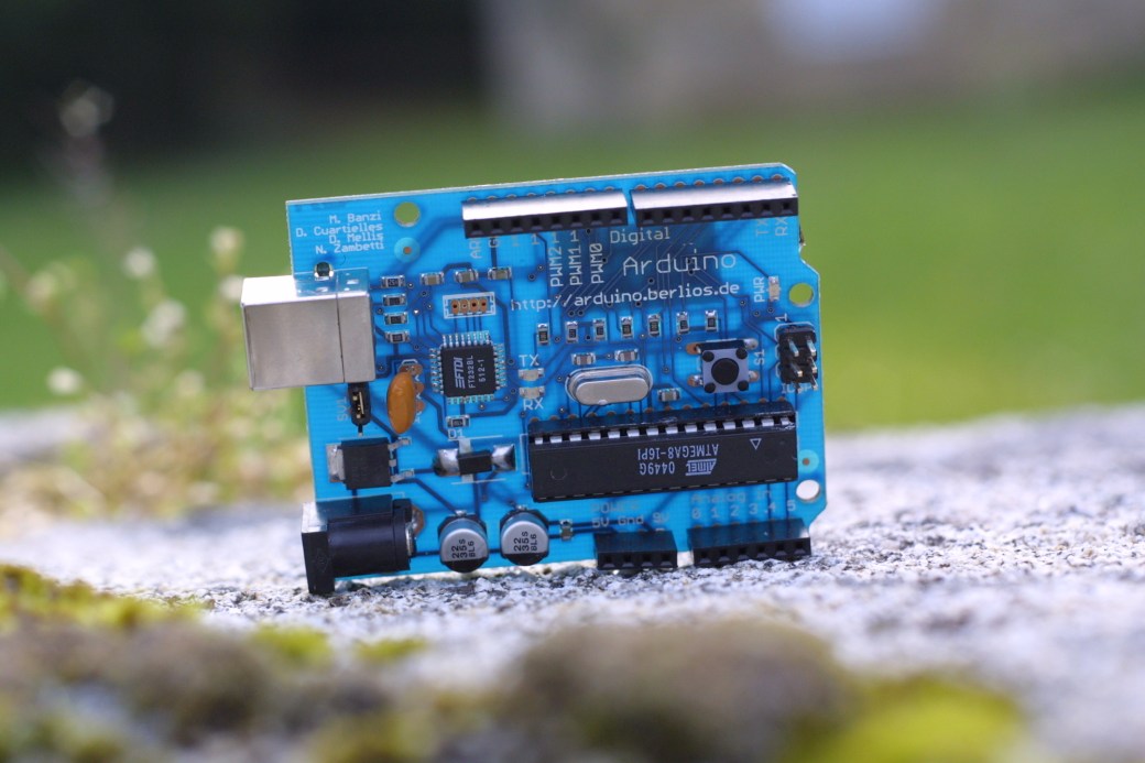 ¿Por qué es Arduino últil y qué se puede crear con él?