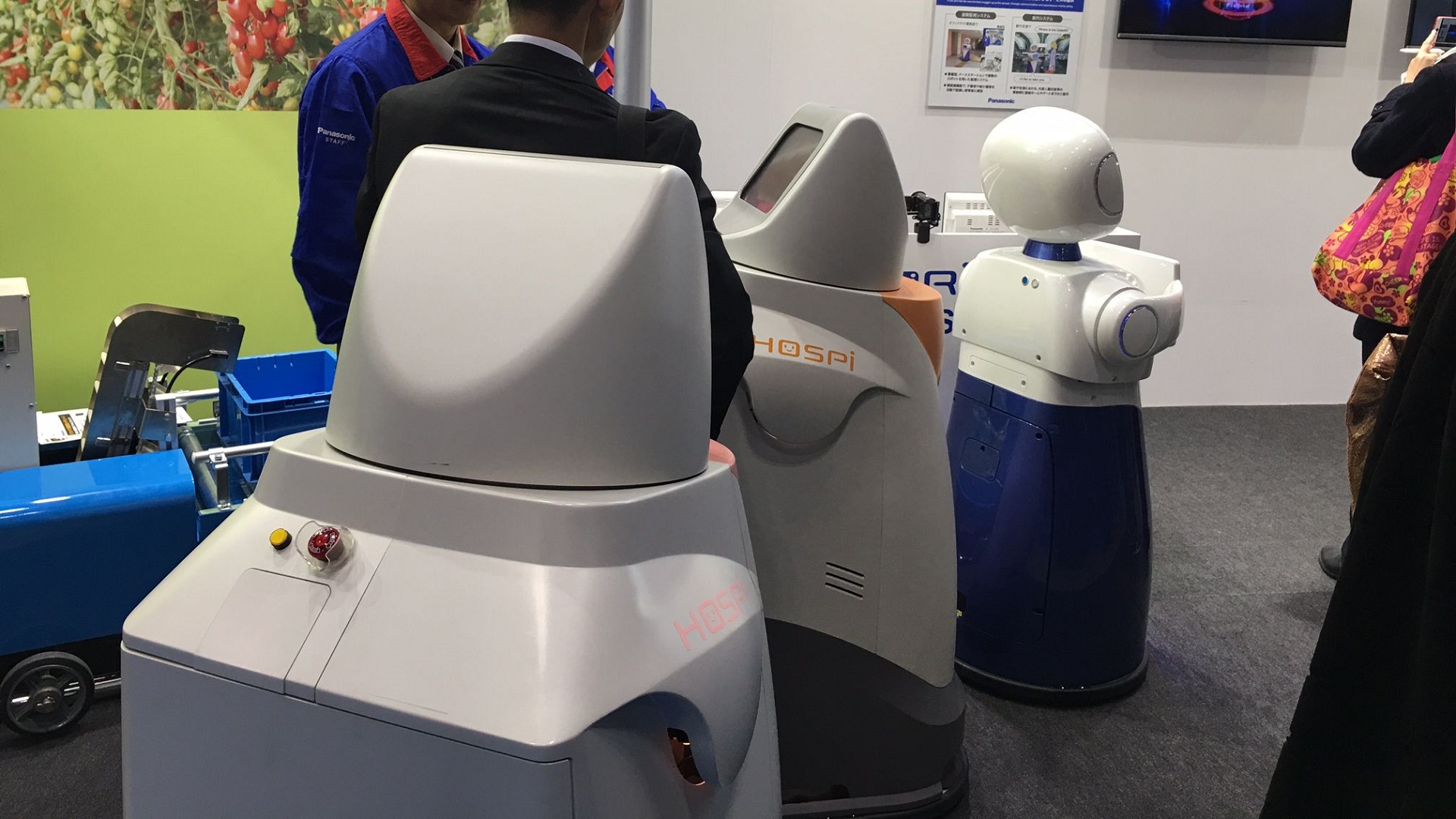 Panasonic prueba su robot-camarero en un hotel y un aeropuerto