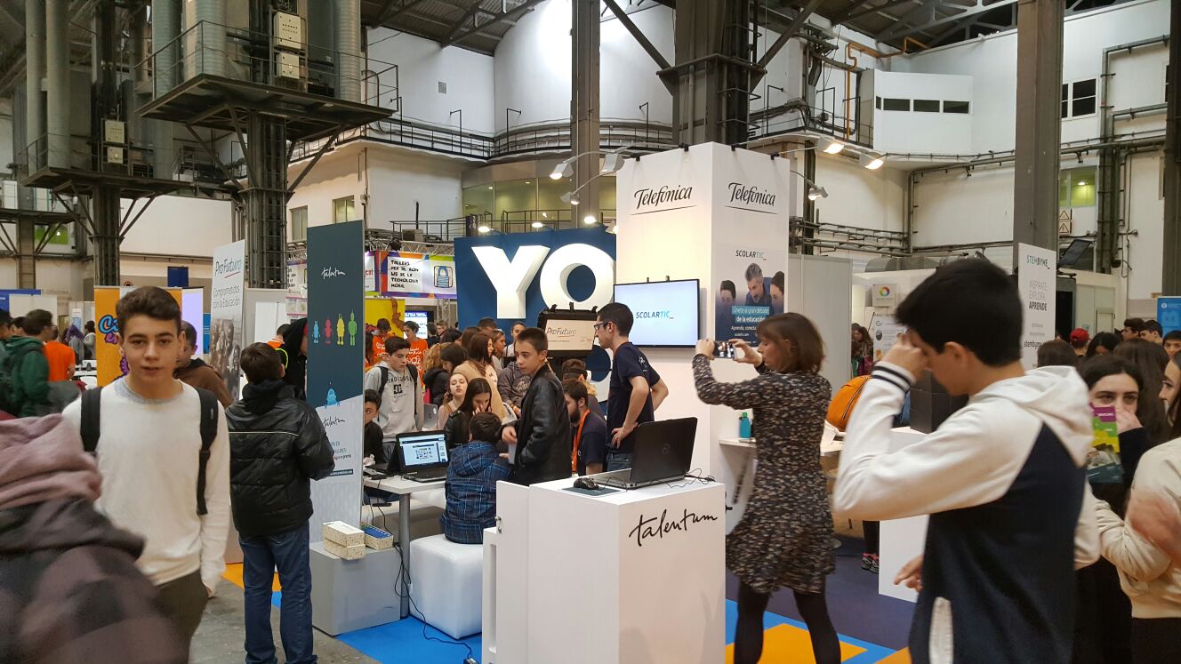 Telefónica apuesta en YoMo por la educación digital para todos