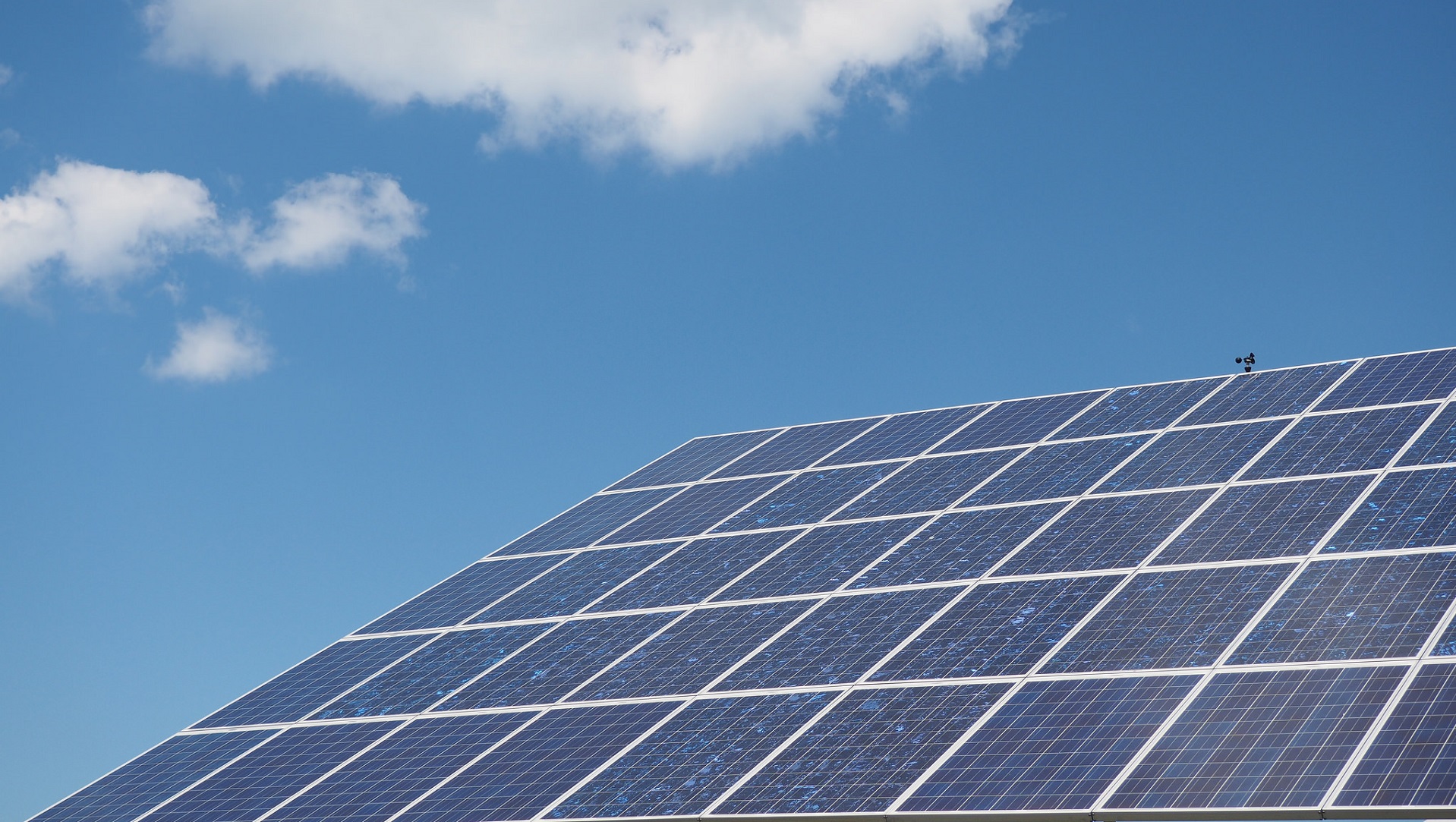 Paneles solares e innovación para generar energía de 5 maneras distintas