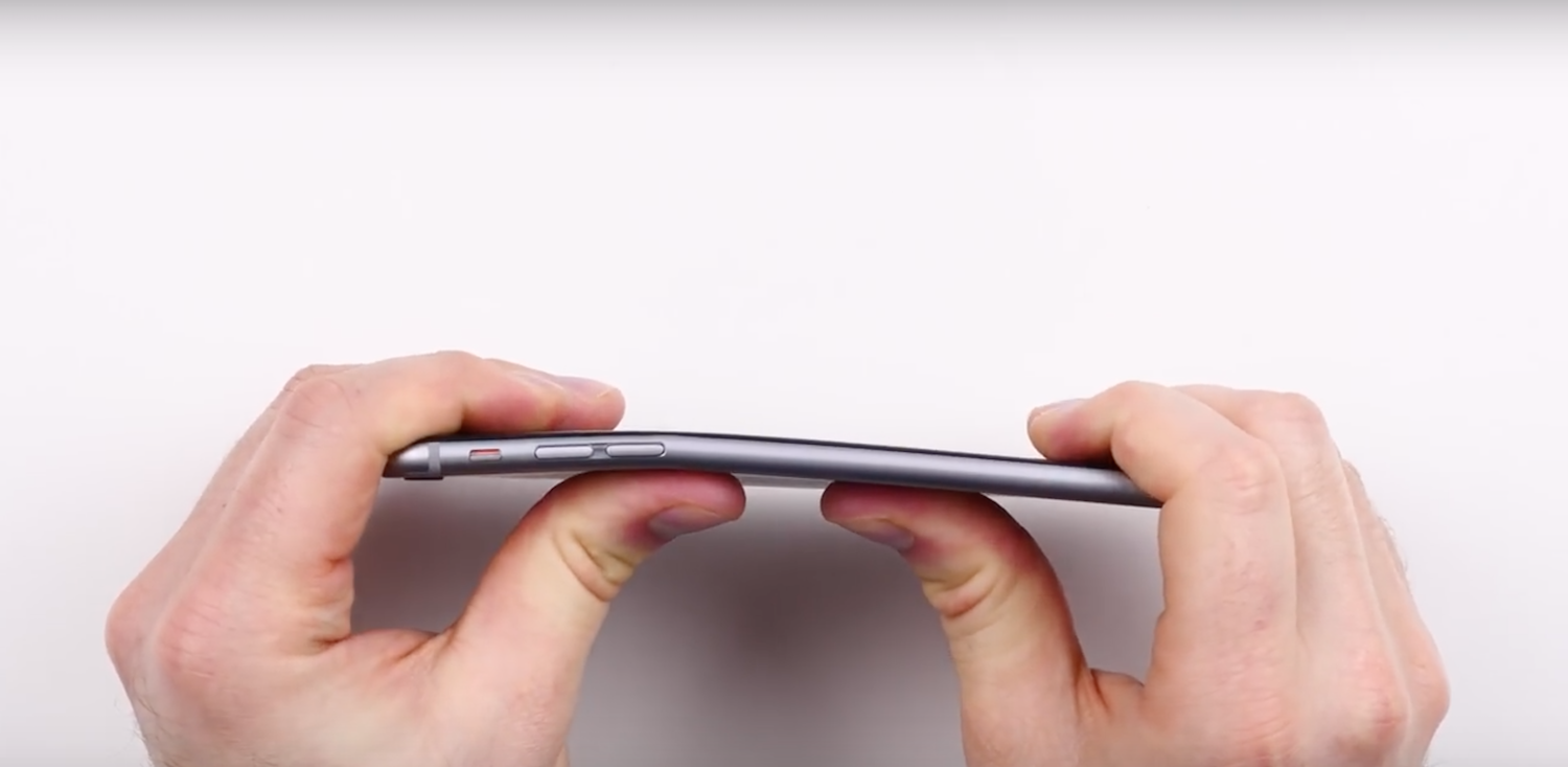 Apple conocía el bendgate al poner el iPhone 6 a la venta