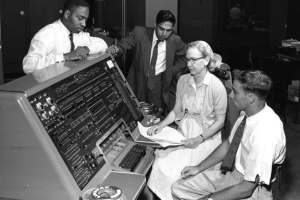 COBOL: historia del lenguaje de programación que se niega a morir