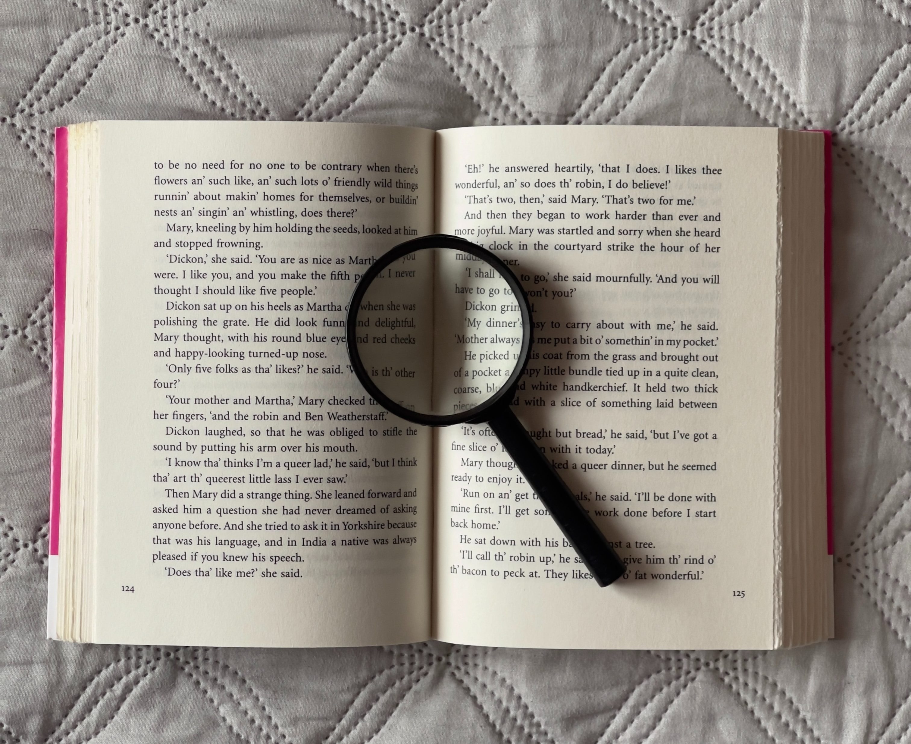 Lup, la lupa inteligente que nos ayuda a leer | Telefónica