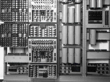 The Witch: el primer ordenador revive 20 años después